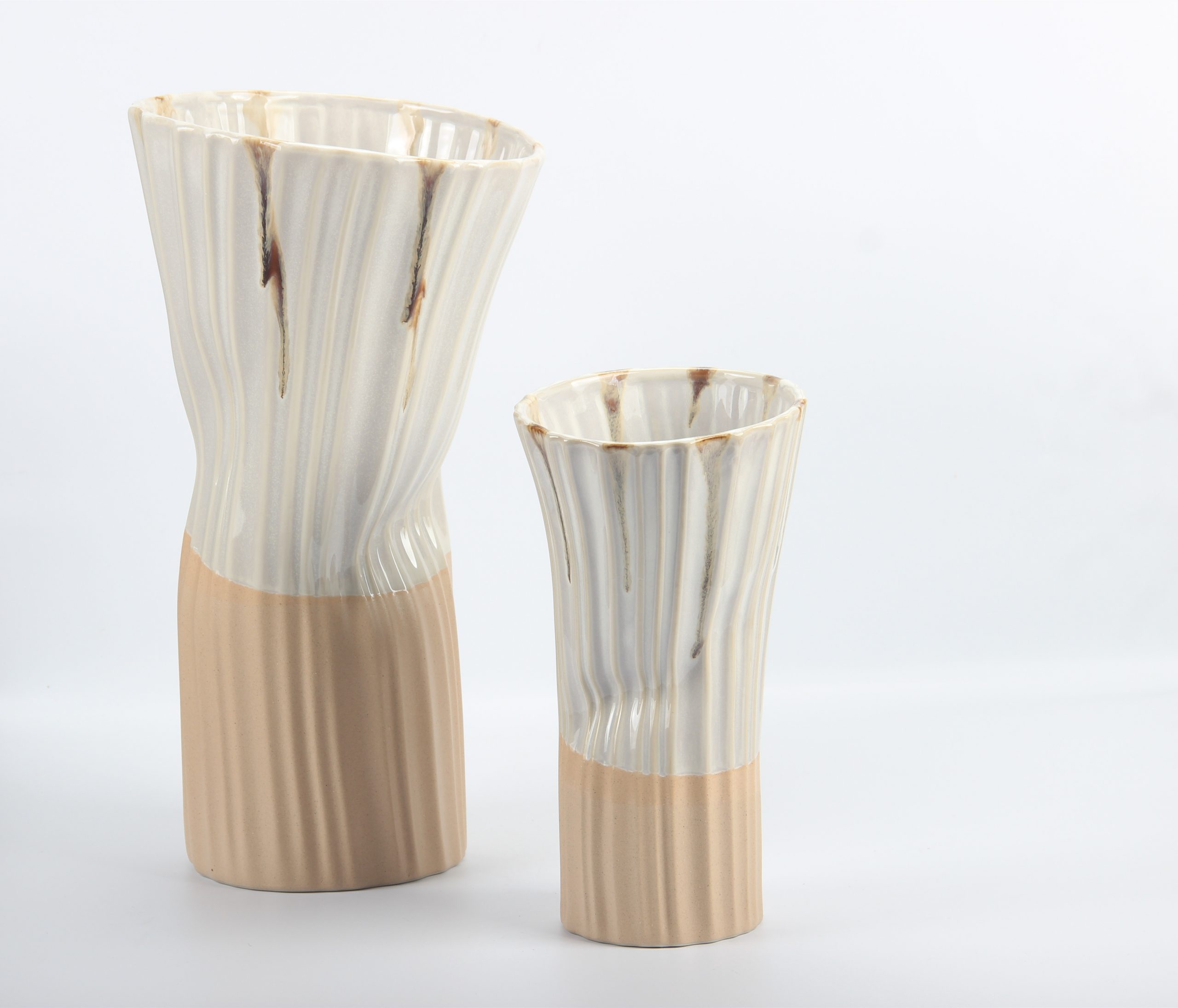 Big Open Mouth Vertical Stripes Distorted Vase – YINHE CERAMIC